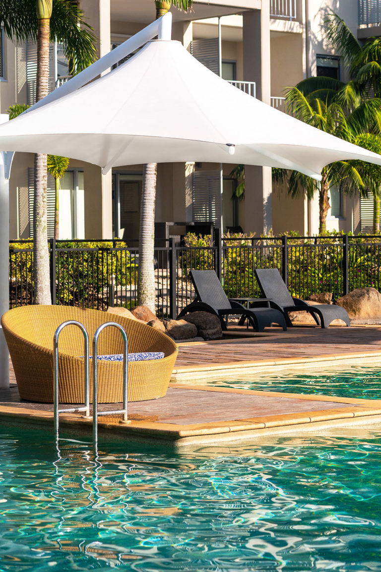 Cantilever Umbrella - Vista Pool Umbrella | Skyspan Shade